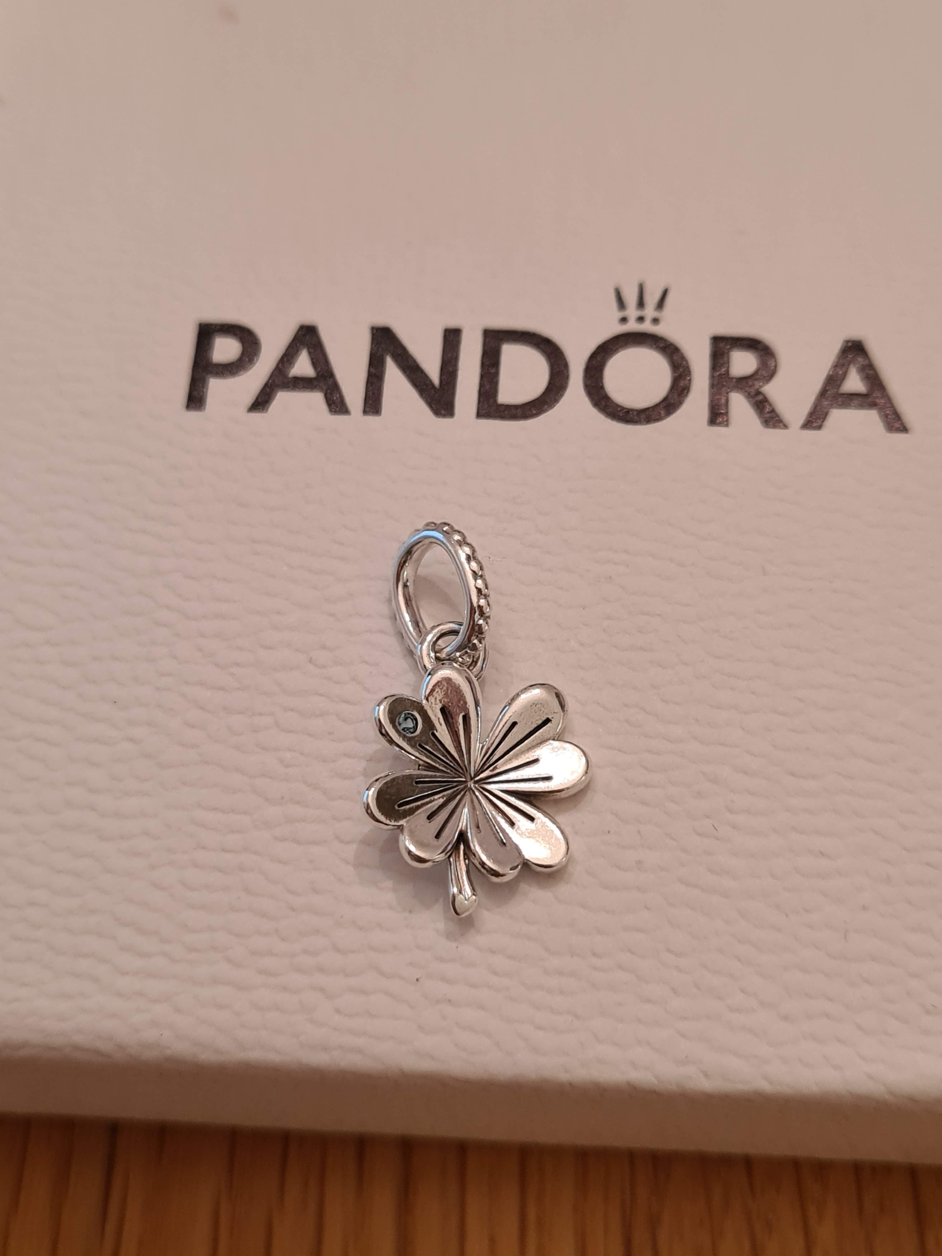 Genuine Pandora Brand New Clover Flower Good Luck Charm – Preloved ...