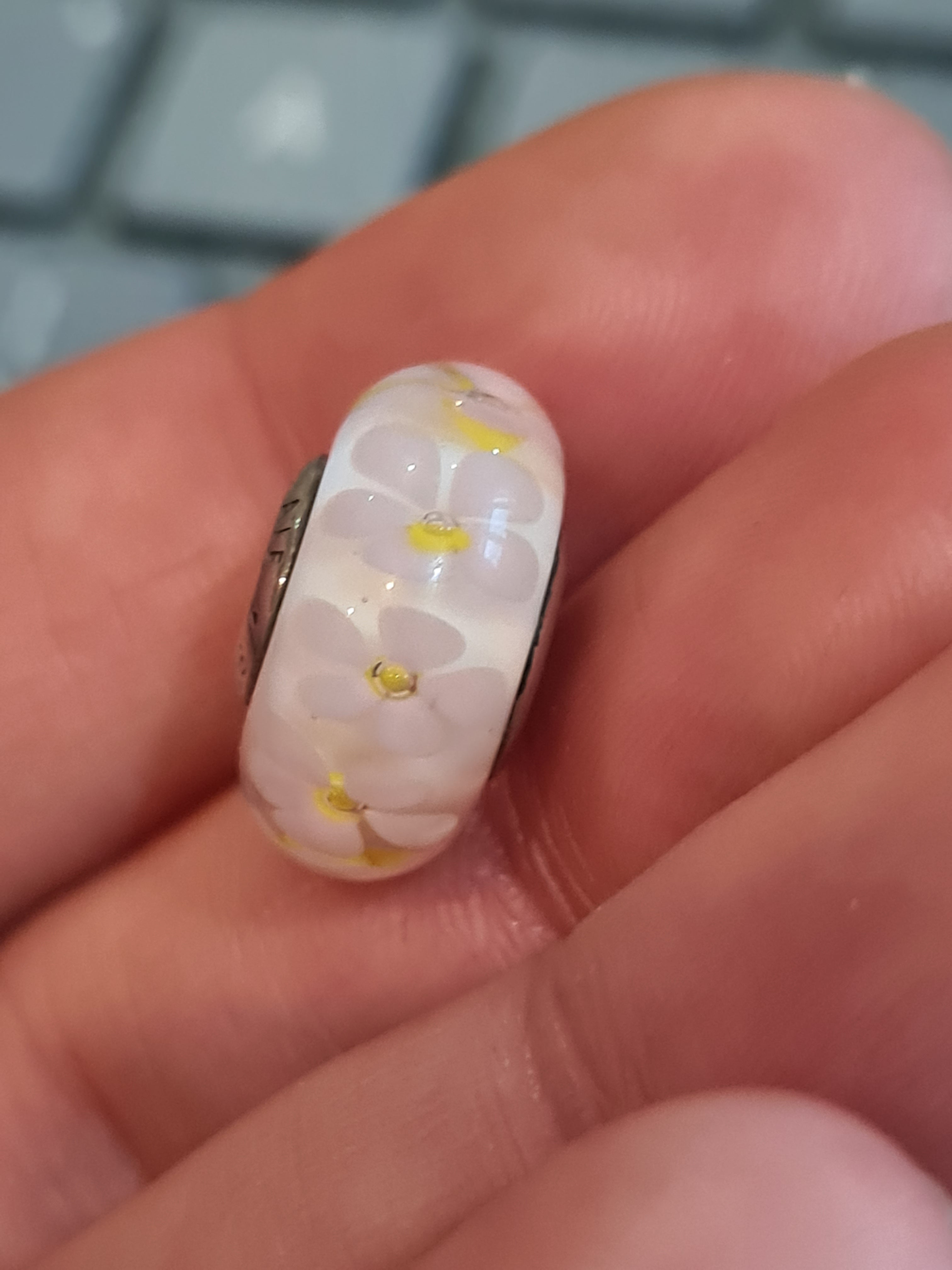 Genuine Pandora White and Yellow Daisy Murano Glass Charm – Preloved ...