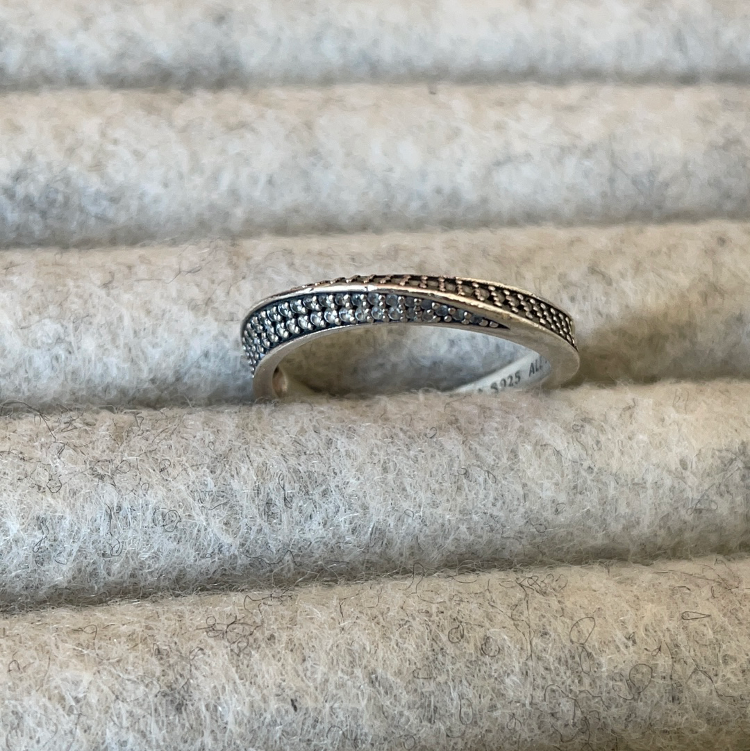 Genuine Pandora Wave Ring Pave Size 56 – Preloved Pandora Boutique