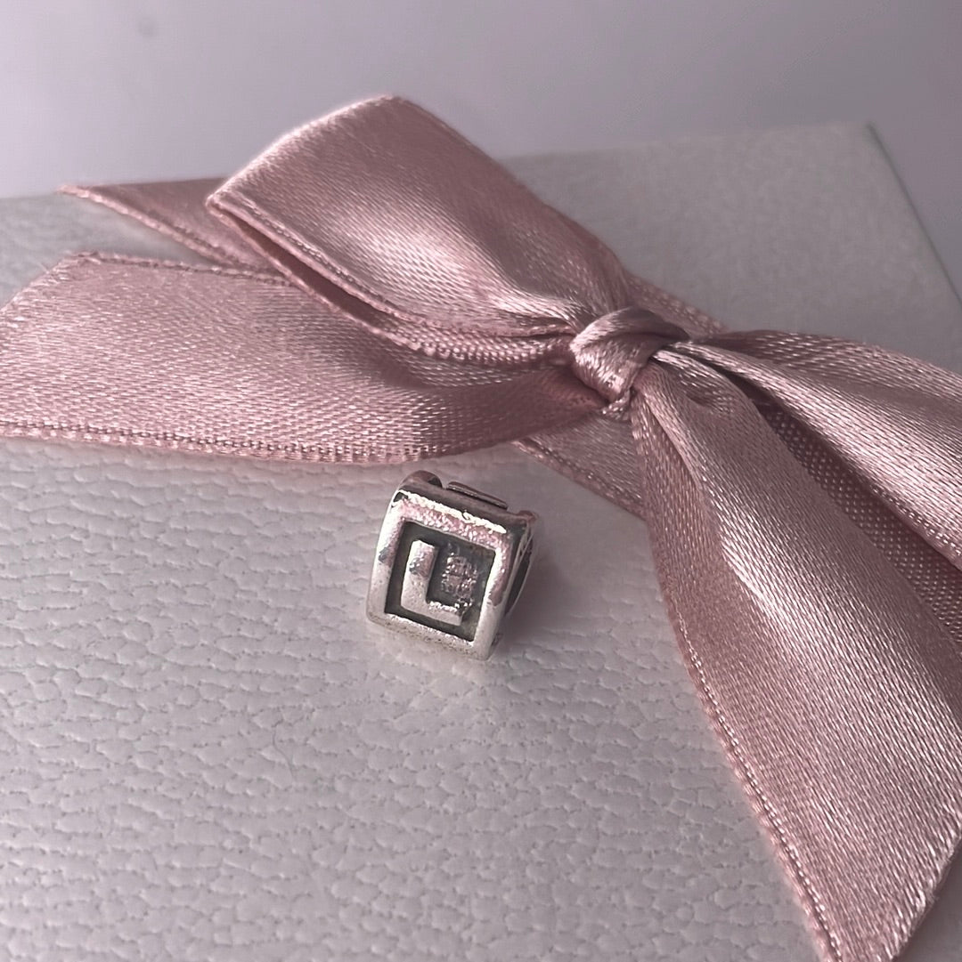 Genuine Pandora L letter charm – Preloved Pandora Boutique