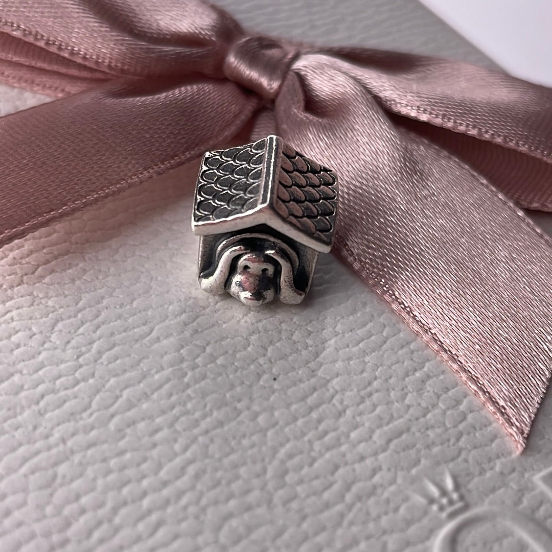 Genuine Pandora Dog Kennels House Enamel Heart – Preloved Pandora Boutique
