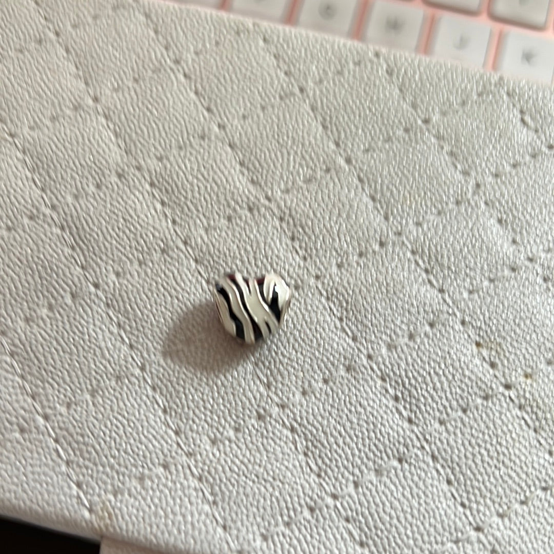 Genuine Pandora Zebra Black and White Enamel Heart Animal Charm Rare ...